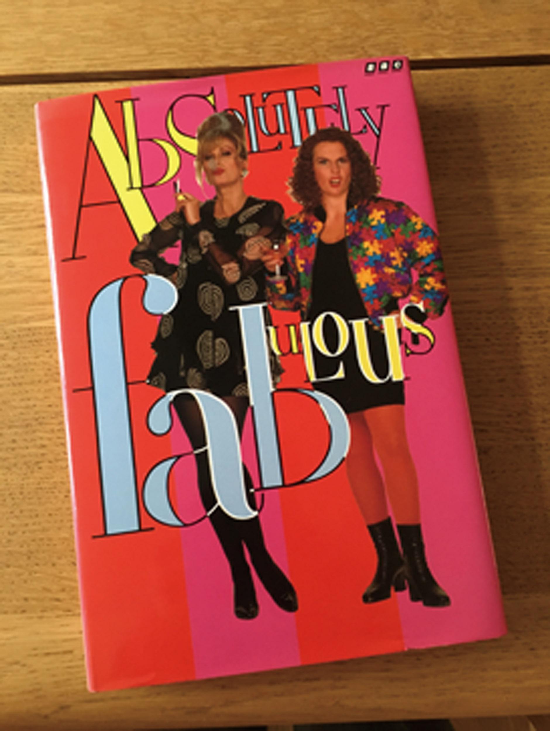 インディペンデントマガジンとその女性編集長たち『MUSHPIT』シャーロット・ロバーツ（26） バーティ・ブランデス（26） | 【GINZA ...