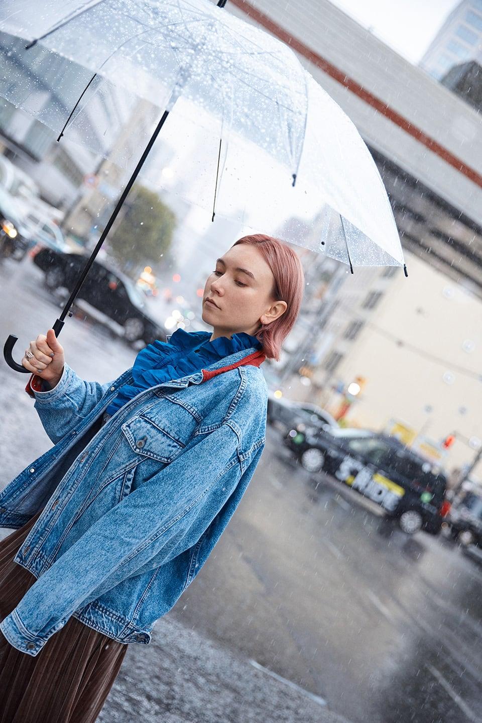 ermhoiさんニューアルバム『DREAM LAND』インタビュー。Vol.2 音楽的ルーツは“つまみ食い”。民族音楽を求めて旅したイタリアの ...