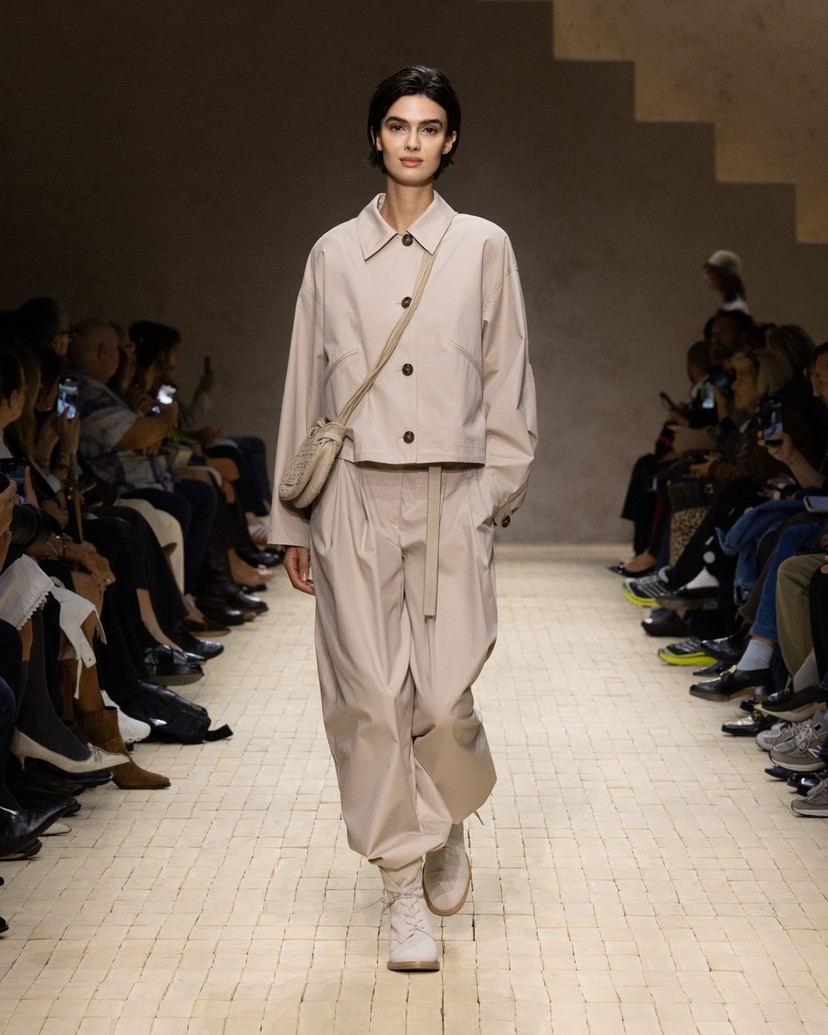 〈エンポリオ アルマーニ〉2026年春夏ショーに「INI」の11人が来場！ | 【GINZA】東京発信の最新ファッション＆カルチャー情報